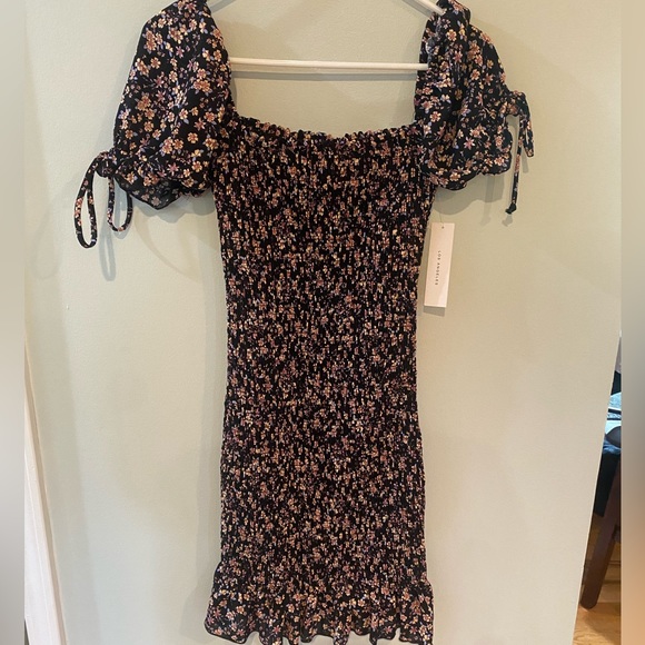 Timing | Dresses | Timing Los Angeles Dress M Straps Floral Design Nwt ...